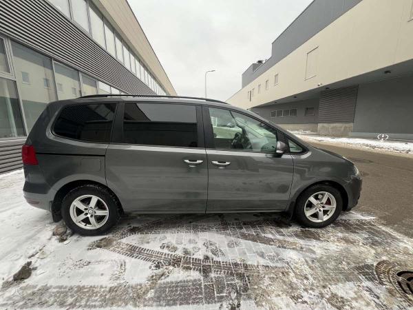 Pelēks SEAT Alhambra 2010 Viļņa, ar dzinēja tilpumu 1.97 L un nobraukumu 339 tūkst. km par 4750 €, foto 8 vietnē AUTOMOTO.COM.LV
