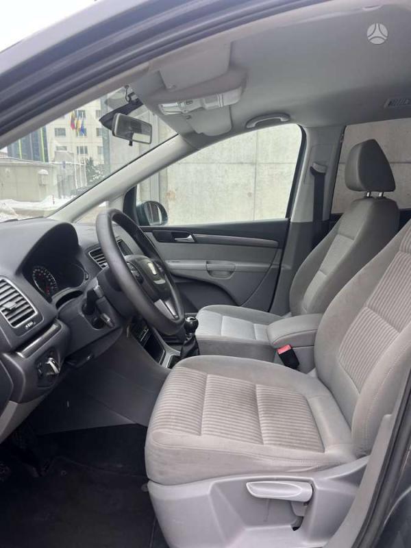 Pelēks SEAT Alhambra 2010 Viļņa, ar dzinēja tilpumu 1.97 L un nobraukumu 339 tūkst. km par 4750 €, foto 10 vietnē AUTOMOTO.COM.LV