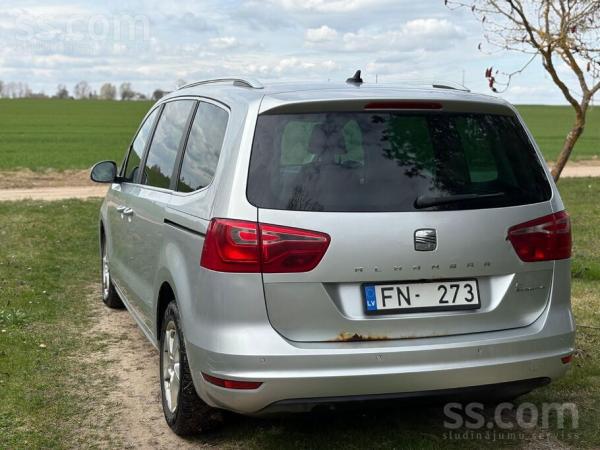 Pelēks SEAT Alhambra 2010 Dobele, ar dzinēja tilpumu 1.90 L un nobraukumu 330 tūkst. km par 3450 €, foto 3 vietnē AUTOMOTO.COM.LV