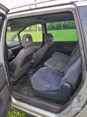 Grey SEAT Alhambra 2010 in Alytus, with an engine capacity of 1.97 L and mileage of 394 thousand km for 2500 €, photo 9 on AUTOMOTO.COM.LV