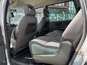 Grey SEAT Alhambra 2010 in Kaunas, with an engine capacity of 1.90 L and mileage of 360 thousand km for 3400 €, photo 9 on AUTOMOTO.COM.LV