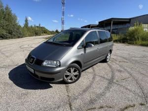 Pelēks SEAT Alhambra 2010 Panevēža, ar dzinēja tilpumu 1.90 L un nobraukumu 287 tūkst. km par 4100 €, foto 3 vietnē AUTOMOTO.COM.LV