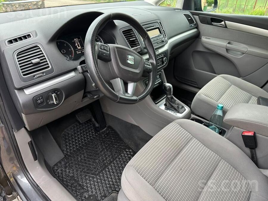 Grey SEAT Alhambra 2011 in Rezekne, with an engine capacity of 2.00 L and mileage of 341 thousand km for 5400 €, photo 14 on AUTOMOTO.COM.LV