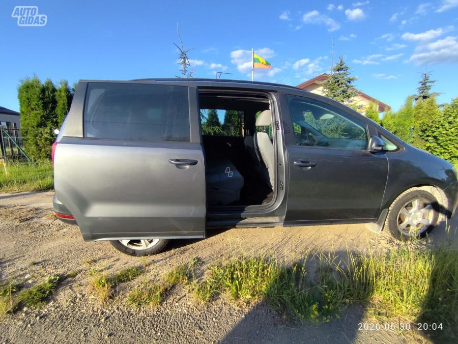 Grey SEAT Alhambra 2011 in Kaunas, with an engine capacity of 2.00 L and mileage of 309 thousand km for 5900 €, photo 7 on AUTOMOTO.COM.LV