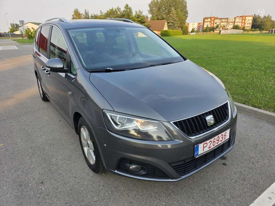 Pelēks SEAT Alhambra 2011 Vilkaviškis, ar dzinēja tilpumu 1.97 L un nobraukumu 300 tūkst. km par 7350 €, foto 4 vietnē AUTOMOTO.COM.LV
