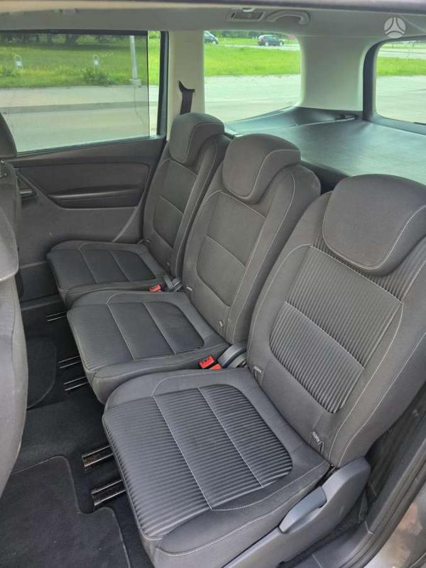 Pelēks SEAT Alhambra 2011 Vilkaviškis, ar dzinēja tilpumu 1.97 L un nobraukumu 300 tūkst. km par 7350 €, foto 8 vietnē AUTOMOTO.COM.LV
