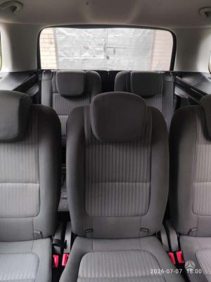Grey SEAT Alhambra 2011 in Kaunas, with an engine capacity of 1.97 L and mileage of 311 thousand km for 6400 €, photo 17 on AUTOMOTO.COM.LV