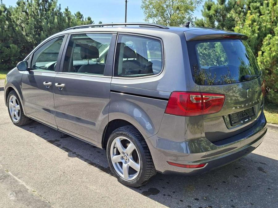Grey SEAT Alhambra 2011 in Ukmerge, with an engine capacity of 1.97 L and mileage of 289 thousand km for 6750 €, photo 4 on AUTOMOTO.COM.LV