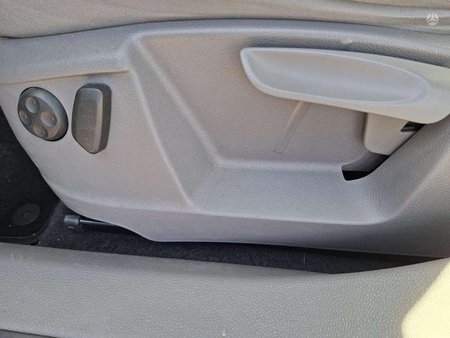 Grey SEAT Alhambra 2011 in Ukmerge, with an engine capacity of 1.97 L and mileage of 289 thousand km for 6750 €, photo 10 on AUTOMOTO.COM.LV