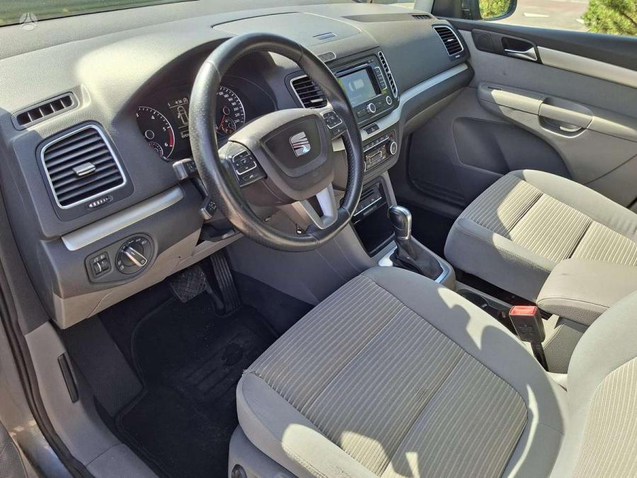 Grey SEAT Alhambra 2011 in Ukmerge, with an engine capacity of 1.97 L and mileage of 289 thousand km for 6750 €, photo 11 on AUTOMOTO.COM.LV