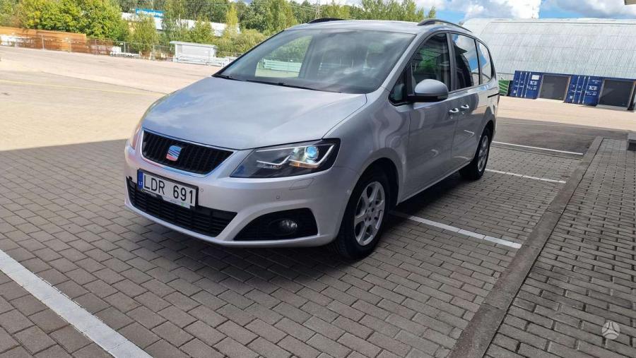 Pelēks SEAT Alhambra 2011 Kauņa, ar dzinēja tilpumu 1.97 L un nobraukumu 406 tūkst. km par 3750 €, foto 1 vietnē AUTOMOTO.COM.LV