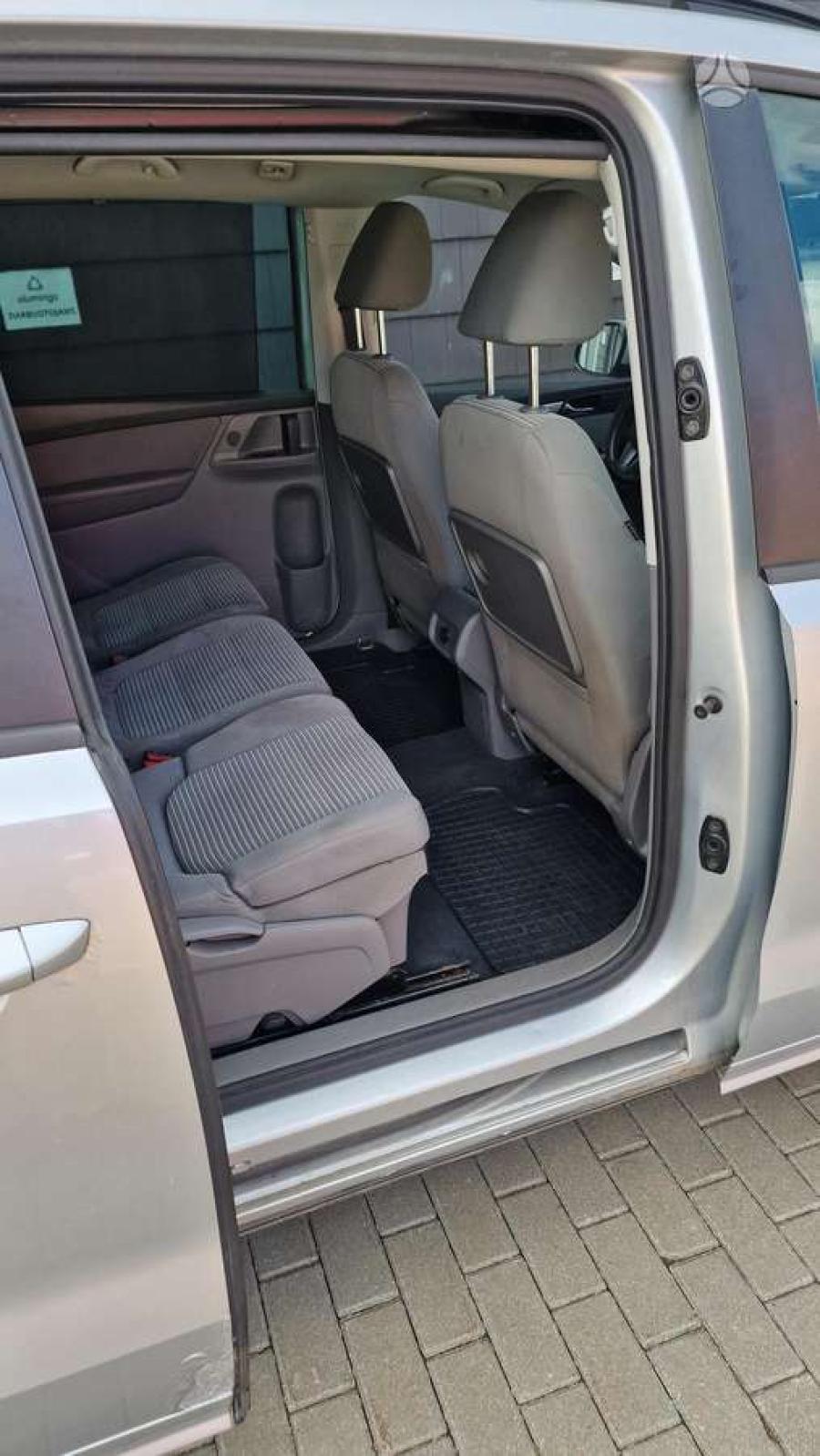 Pelēks SEAT Alhambra 2011 Kauņa, ar dzinēja tilpumu 1.97 L un nobraukumu 406 tūkst. km par 3750 €, foto 7 vietnē AUTOMOTO.COM.LV