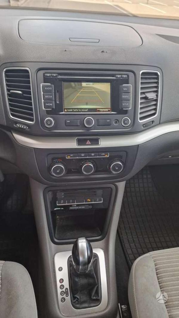 SEAT Alhambra 2011 Kauņa vietnē Pelēks SEAT Alhambra 2011 Kauņa, ar dzinēja tilpumu 1.97 L un nobraukumu 406 tūkst. km par 3750 €, foto 9 vietnē AUTOMOTO.COM.LV