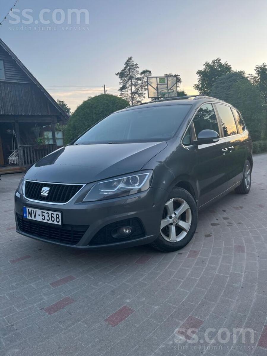 Grey SEAT Alhambra 2012 in Jelgava, with an engine capacity of 2.00 L and mileage of 256 thousand km for 550 €, photo 1 on AUTOMOTO.COM.LV