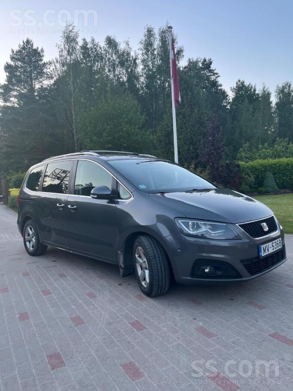 Grey SEAT Alhambra 2012 in Jelgava, with an engine capacity of 2.00 L and mileage of 256 thousand km for 550 €, photo 3 on AUTOMOTO.COM.LV