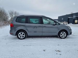 Grey SEAT Alhambra 2012 in Siauliai, with an engine capacity of 1.97 L and mileage of 220 thousand km for 8850 €, photo 4 on AUTOMOTO.COM.LV