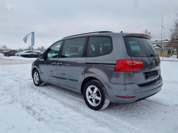 Grey SEAT Alhambra 2012 in Siauliai, with an engine capacity of 1.97 L and mileage of 220 thousand km for 8850 €, photo 5 on AUTOMOTO.COM.LV