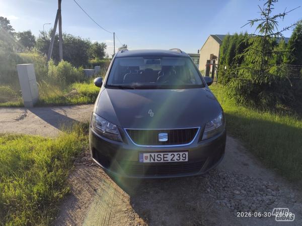 Grey SEAT Alhambra 2012 in Kaunas, with an engine capacity of 2.00 L and mileage of 309 thousand km for 6300 €, photo 3 on AUTOMOTO.COM.LV