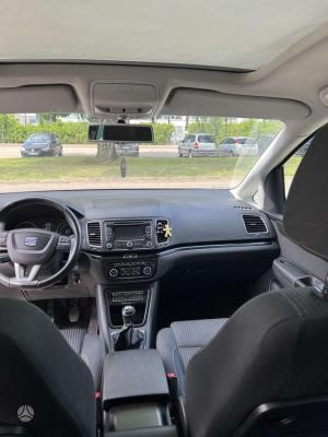 Grey SEAT Alhambra 2012 in Kaunas, with an engine capacity of 1.97 L and mileage of 318 thousand km for 7200 €, photo 11 on AUTOMOTO.COM.LV