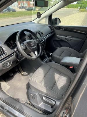 Grey SEAT Alhambra 2012 in Kaunas, with an engine capacity of 1.97 L and mileage of 318 thousand km for 7200 €, photo 12 on AUTOMOTO.COM.LV