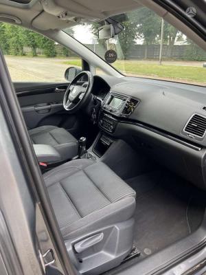 Grey SEAT Alhambra 2012 in Kaunas, with an engine capacity of 1.97 L and mileage of 318 thousand km for 7200 €, photo 13 on AUTOMOTO.COM.LV