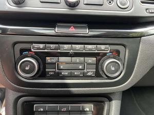 Grey SEAT Alhambra 2012 in Kaunas, with an engine capacity of 1.97 L and mileage of 318 thousand km for 7200 €, photo 17 on AUTOMOTO.COM.LV