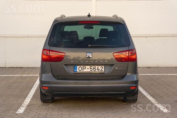 Pelēks SEAT Alhambra 2012 Rīga, ar dzinēja tilpumu 2.00 L un nobraukumu 326 tūkst. km par 5990 €, foto 4 vietnē AUTOMOTO.COM.LV