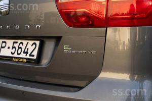Pelēks SEAT Alhambra 2012 Rīga, ar dzinēja tilpumu 2.00 L un nobraukumu 326 tūkst. km par 5990 €, foto 10 vietnē AUTOMOTO.COM.LV