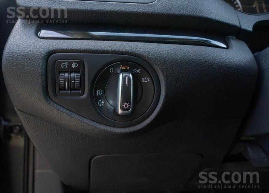 Pelēks SEAT Alhambra 2012 Rīga, ar dzinēja tilpumu 2.00 L un nobraukumu 326 tūkst. km par 5990 €, foto 18 vietnē AUTOMOTO.COM.LV