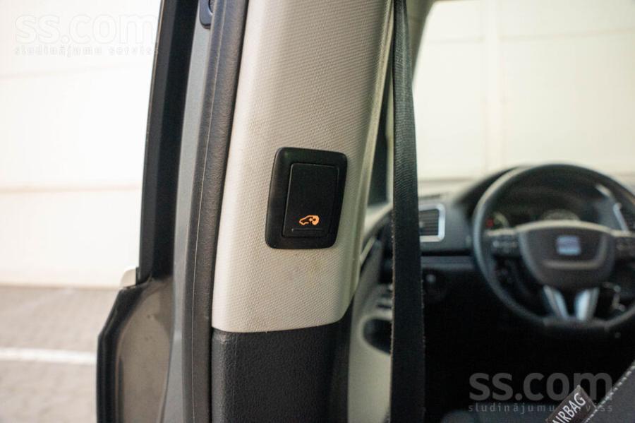 Pelēks SEAT Alhambra 2012 Rīga, ar dzinēja tilpumu 2.00 L un nobraukumu 326 tūkst. km par 5990 €, foto 25 vietnē AUTOMOTO.COM.LV