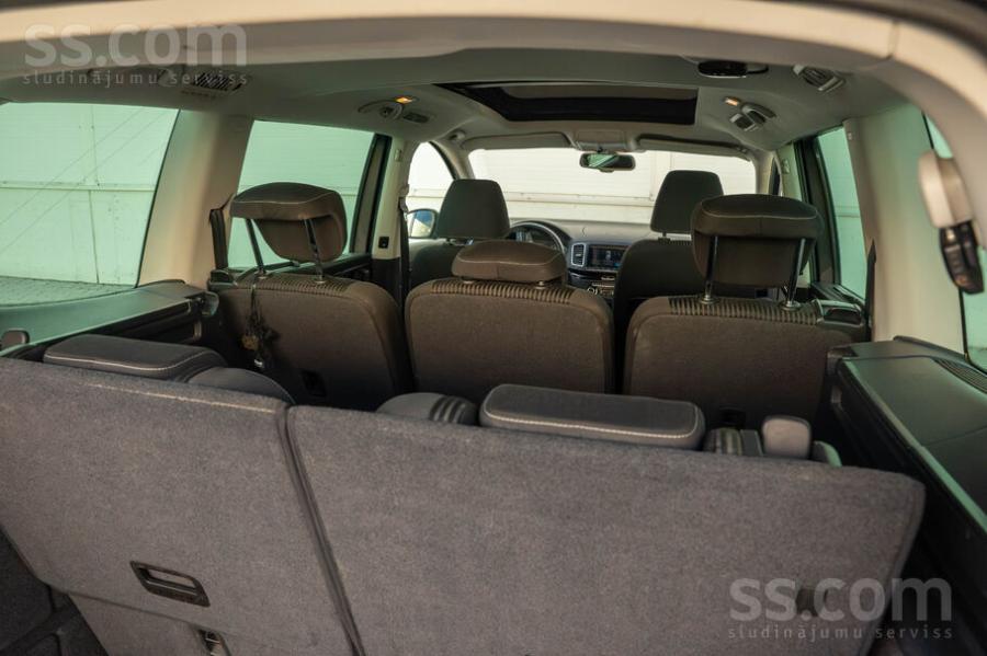 Pelēks SEAT Alhambra 2012 Rīga, ar dzinēja tilpumu 2.00 L un nobraukumu 326 tūkst. km par 5990 €, foto 28 vietnē AUTOMOTO.COM.LV