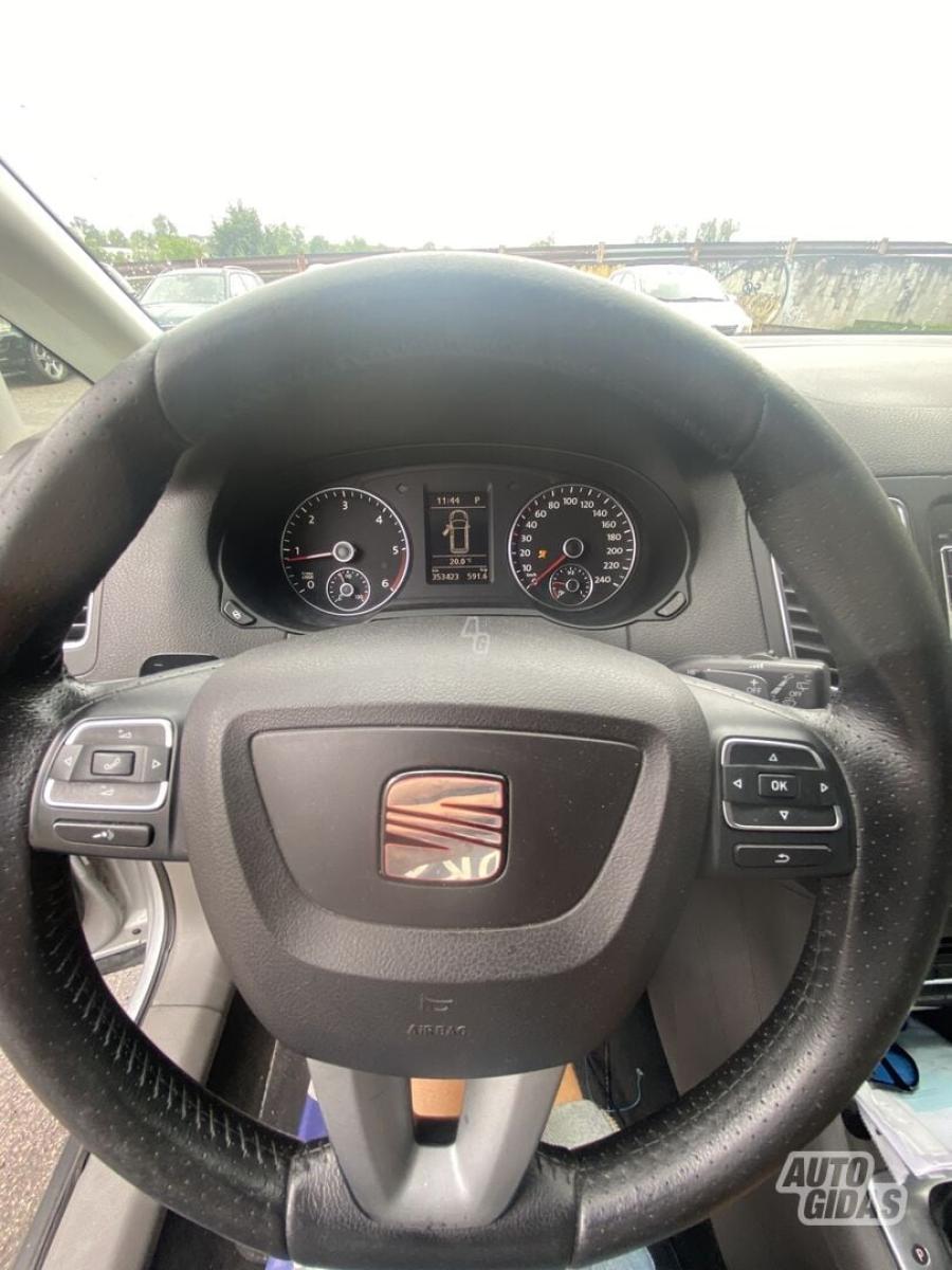 Pelēks SEAT Alhambra 2012 Panevēža, ar dzinēja tilpumu 2.00 L un nobraukumu 353 tūkst. km par 5500 €, foto 8 vietnē AUTOMOTO.COM.LV