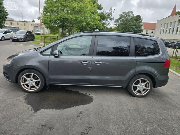 Grey SEAT Alhambra 2013 in Mazeikiai, with an engine capacity of 2.00 L and mileage of 341 thousand km for 6000 €, photo 3 on AUTOMOTO.COM.LV