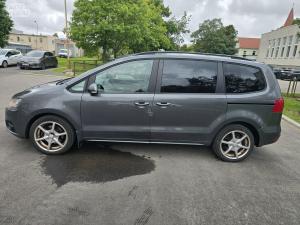 Grey SEAT Alhambra 2013 in Mazeikiai, with an engine capacity of 2.00 L and mileage of 341 thousand km for 6000 €, photo 3 on AUTOMOTO.COM.LV