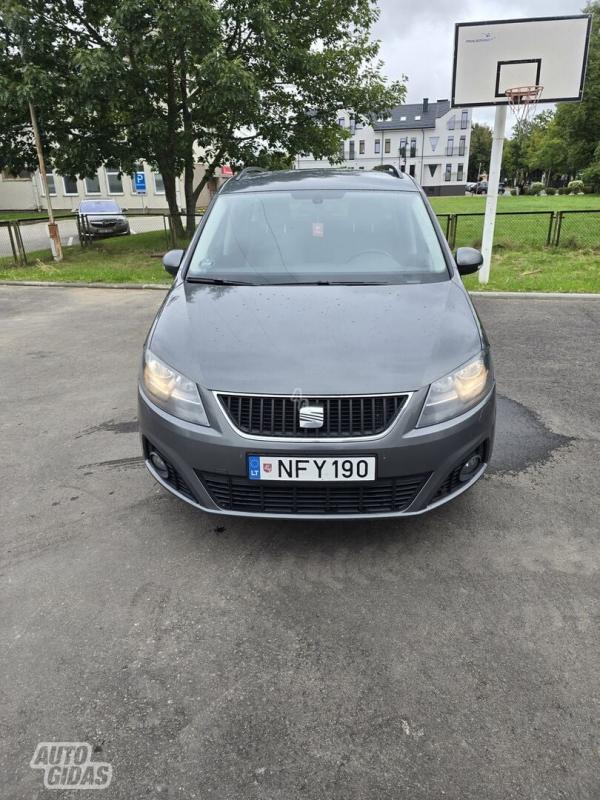 Grey SEAT Alhambra 2013 in Mazeikiai, with an engine capacity of 2.00 L and mileage of 341 thousand km for 6000 €, photo 4 on AUTOMOTO.COM.LV