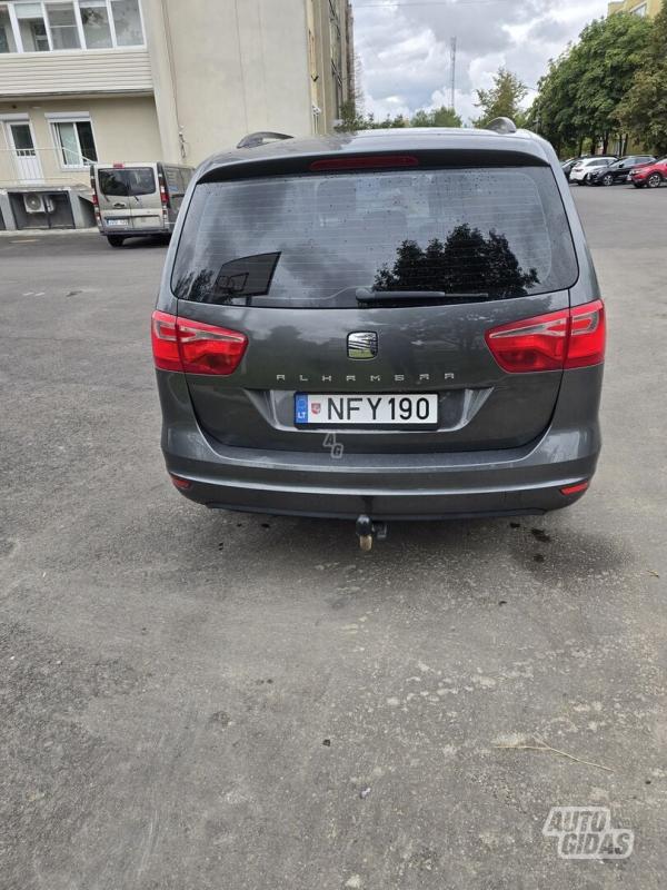 Grey SEAT Alhambra 2013 in Mazeikiai, with an engine capacity of 2.00 L and mileage of 341 thousand km for 6000 €, photo 5 on AUTOMOTO.COM.LV