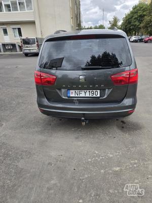Grey SEAT Alhambra 2013 in Mazeikiai, with an engine capacity of 2.00 L and mileage of 341 thousand km for 6000 €, photo 5 on AUTOMOTO.COM.LV
