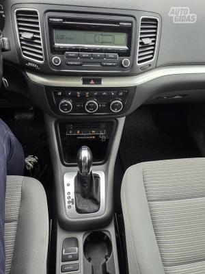 Grey SEAT Alhambra 2013 in Mazeikiai, with an engine capacity of 2.00 L and mileage of 341 thousand km for 6000 €, photo 8 on AUTOMOTO.COM.LV