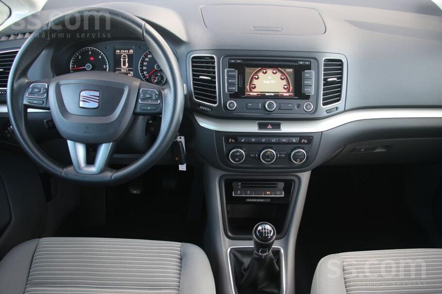 Pelēks SEAT Alhambra 2013 Tukums, ar dzinēja tilpumu 2.00 L un nobraukumu 249 tūkst. km par 8338 €, foto 10 vietnē AUTOMOTO.COM.LV
