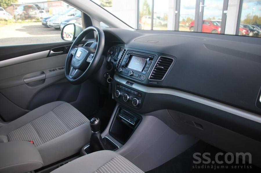 Pelēks SEAT Alhambra 2013 Tukums, ar dzinēja tilpumu 2.00 L un nobraukumu 249 tūkst. km par 8338 €, foto 11 vietnē AUTOMOTO.COM.LV