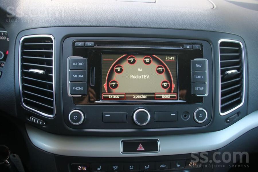 Pelēks SEAT Alhambra 2013 Tukums, ar dzinēja tilpumu 2.00 L un nobraukumu 249 tūkst. km par 8338 €, foto 17 vietnē AUTOMOTO.COM.LV