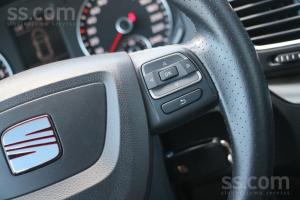Pelēks SEAT Alhambra 2013 Tukums, ar dzinēja tilpumu 2.00 L un nobraukumu 249 tūkst. km par 8338 €, foto 23 vietnē AUTOMOTO.COM.LV