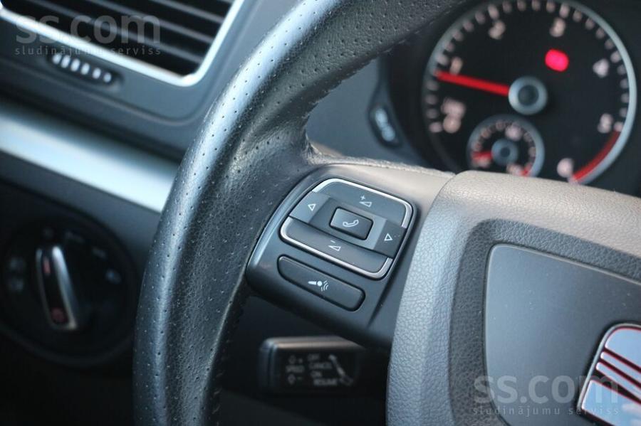 Pelēks SEAT Alhambra 2013 Tukums, ar dzinēja tilpumu 2.00 L un nobraukumu 249 tūkst. km par 8338 €, foto 24 vietnē AUTOMOTO.COM.LV