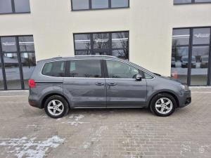 Grey SEAT Alhambra 2014 in Marijampole, with an engine capacity of 1.97 L and mileage of 230 thousand km for 8000 €, photo 4 on AUTOMOTO.COM.LV