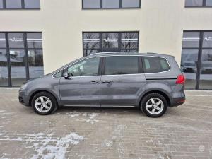 Grey SEAT Alhambra 2014 in Marijampole, with an engine capacity of 1.97 L and mileage of 230 thousand km for 8000 €, photo 5 on AUTOMOTO.COM.LV