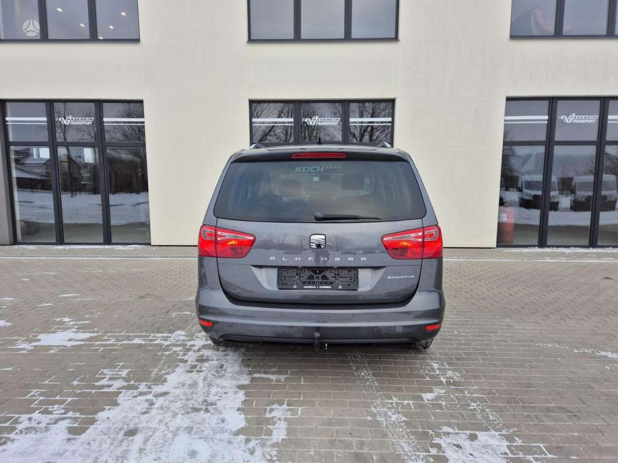 Grey SEAT Alhambra 2014 in Marijampole, with an engine capacity of 1.97 L and mileage of 230 thousand km for 8000 €, photo 7 on AUTOMOTO.COM.LV