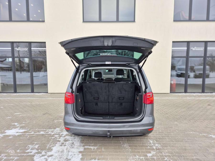 Grey SEAT Alhambra 2014 in Marijampole, with an engine capacity of 1.97 L and mileage of 230 thousand km for 8000 €, photo 26 on AUTOMOTO.COM.LV