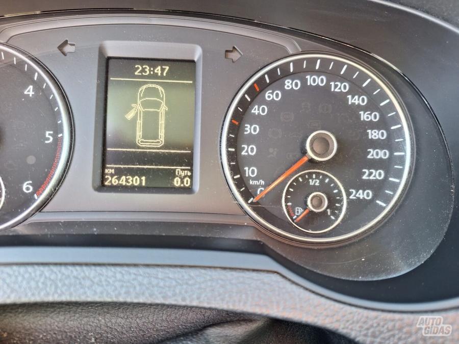 Pelēks SEAT Alhambra 2014 Kauņa, ar dzinēja tilpumu 2.00 L un nobraukumu 264 tūkst. km par 8650 €, foto 22 vietnē AUTOMOTO.COM.LV