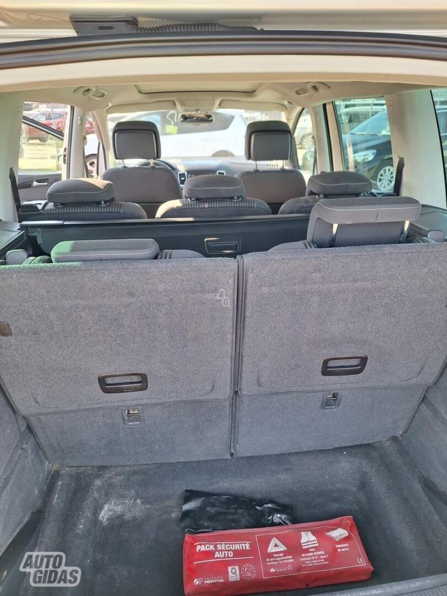 Pelēks SEAT Alhambra 2014 Kauņa, ar dzinēja tilpumu 2.00 L un nobraukumu 264 tūkst. km par 8650 €, foto 28 vietnē AUTOMOTO.COM.LV