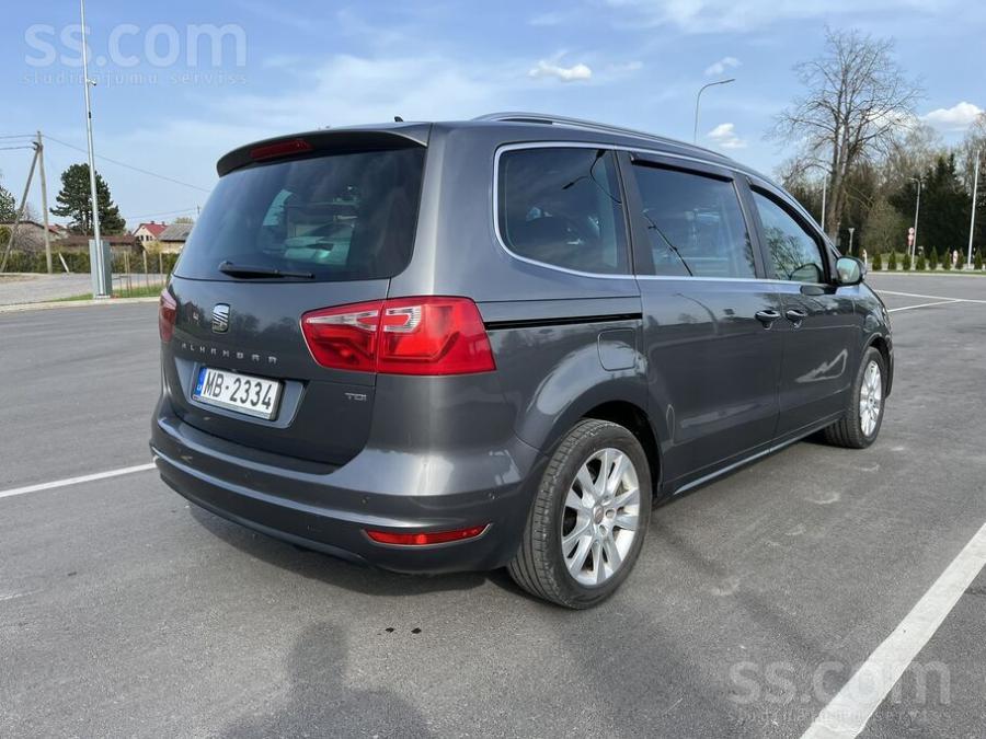 Pelēks SEAT Alhambra 2015 Rīga, ar dzinēja tilpumu 2.00 L un nobraukumu 367 tūkst. km par 9800 €, foto 5 vietnē AUTOMOTO.COM.LV